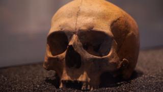 DNA study finds London was ethnically diverse from start - BBC News