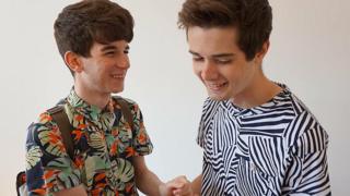 Twitter: 'My boyfriend died but I still like to read his tweets' - BBC News