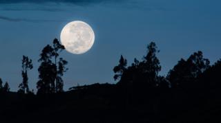 Super Harvest Moon: When can you spot the partial lunar eclipse? - BBC ...