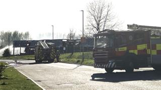 Residents' terror over huge fire at battery plant in Kilwinning - BBC News