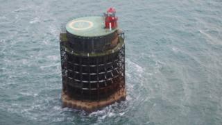 The story of the Solent's Nab Tower lighthouse - BBC News