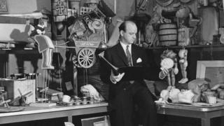 Trumpton creator Gordon Murray dies aged 95 - BBC News