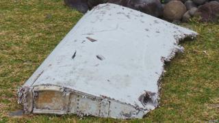MH370 search: Does debris solve the mystery? - BBC News