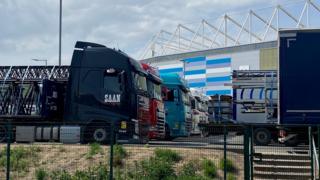 Beyoncé Cardiff: Weighing up the climate cost of worldwide tours - BBC News
