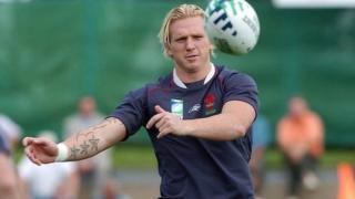 Head injuries: Nearly 300 rugby players suing over brain damage - BBC News