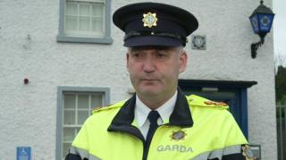 Offaly: Murder inquiry launched after child and woman die in fire - BBC ...