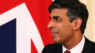 MP Chris Pincher quits after losing groping appeal - BBC News