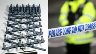 Dozens of UK police officers injured using stingers - BBC News