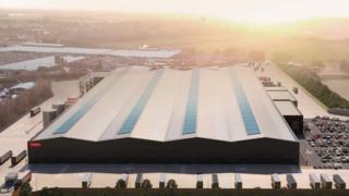Howden expansion: Plans for 1,900 new homes approved - BBC News
