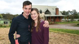 Tromp family: The mystery of a tech-free road trip gone wrong - BBC News