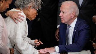 Juneteenth: After decades, Opal Lee finally gets her day off - BBC News