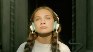 Sia says sorry to autism community for controversial film Music - BBC News