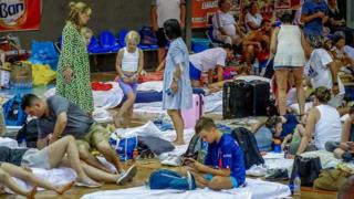 Corfu latest Greek island to evacuate over wildfires - BBC News