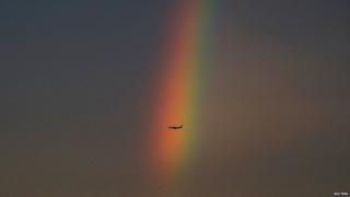 The wonder of a rainbow in Beijing - BBC News