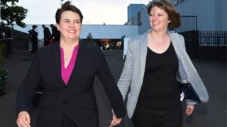 Who are the DUP? 6 things you need to know - BBC Newsround