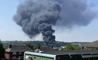 Explosions heard as Bramley factory fire sends smoke plume over Leeds ...
