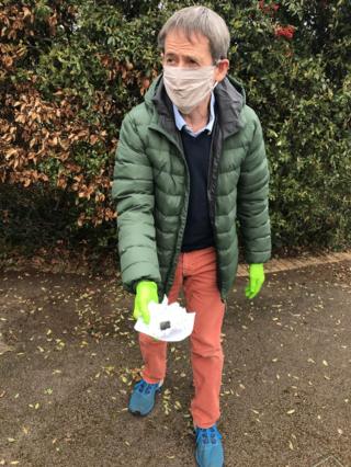 Gloucestershire meteorite is first UK find in 30 years - BBC News