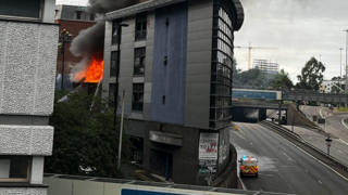 Newcastle fire: Smoke seen from Carliol Square blaze - BBC News