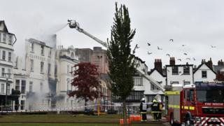 Exeter fire: Royal Clarence Hotel collapses in blaze - BBC News