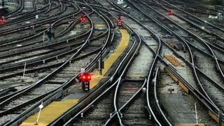 Network Rail sell-off to fund upgrades - BBC News