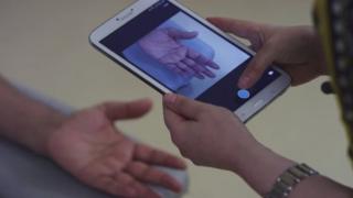How mobile tech is improving global disaster relief - BBC News