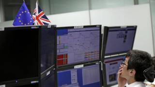 Brexit: David Cameron to quit after UK votes to leave EU - BBC News
