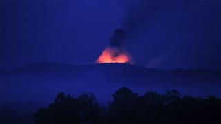 Wildfires: Why they start and how they can be stopped - BBC News