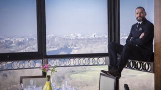 First Dates Fred: More than a maitre d' - BBC News