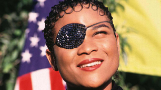 Singer Gabrielle considers wearing eyepatch again - BBC News