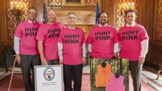 Can going pink draw more female hunters? - BBC News