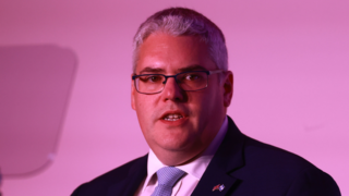 Jeffrey Donaldson: DUP leader resigns after rape charge - BBC News