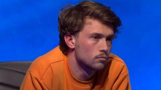 University Challenge: Durham students reach final - BBC News