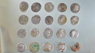 Roman coin stash 'may have been linked to Boudiccan revolt' - BBC News