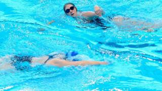 Barnsley swimming pool receives £200k in support - BBC News