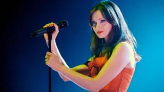 Sophie Ellis‐Bextor - BBC News