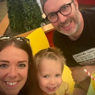 Pregnancy loss: Woman distressed by scan reminder after miscarriage ...