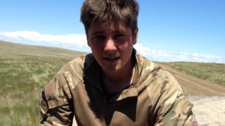 Armed forces: 'I left because the job is boring and the pay is terrible ...