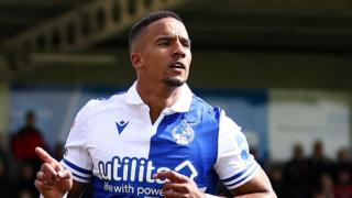 Scott Sinclair: Bristol Rovers winger signs new one-year contract - BBC ...