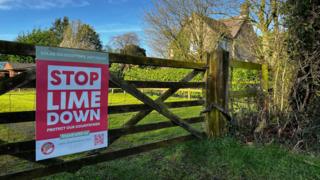 Lime Down solar farm plan draws 'unprecedented' public response - BBC News