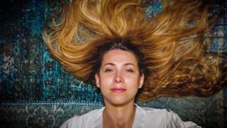 Sadaf Khadem: Iranian female boxer halts return over arrest fears - BBC ...