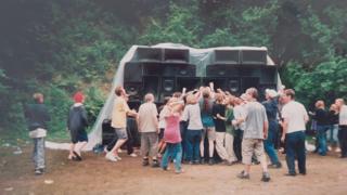 'Hotbed of rave culture' - East Anglia in the '90s - BBC News