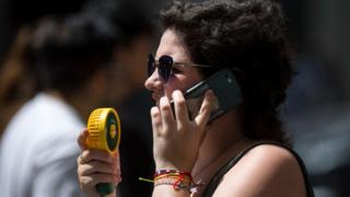 UK heatwaves - BBC News