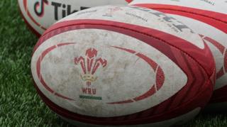 Welsh Rugby Union accused of 'scaremongering' in clubs dispute - BBC Sport