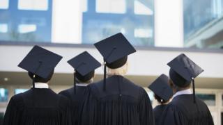 Are billionaires more likely to be graduates? - BBC News