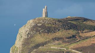 Bradda Head crash death pilot was Manx resident, inquest hears - BBC News