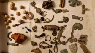 Ninth Legion's 'lost battle' found, claims Roman expert - BBC News