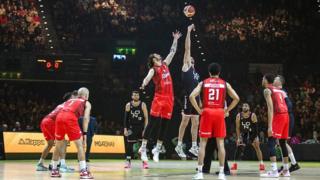 Basketball: What is the NBA draft and how does it work? - BBC Newsround