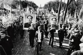 China's curious cult of the mango - BBC News