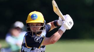 Poppy Walker shines as Glamorgan beat Sussex in Women's T20 Blast - BBC ...