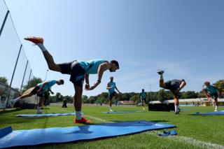 Pre-season training: What tests, drills, and preparations do football ...